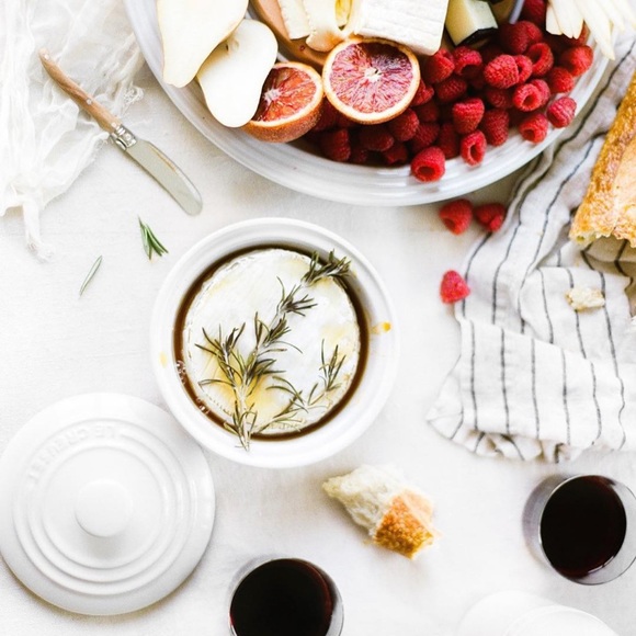 Le Creuset | Kitchen | Le Creuset Stoneware Camembert Baker White ...